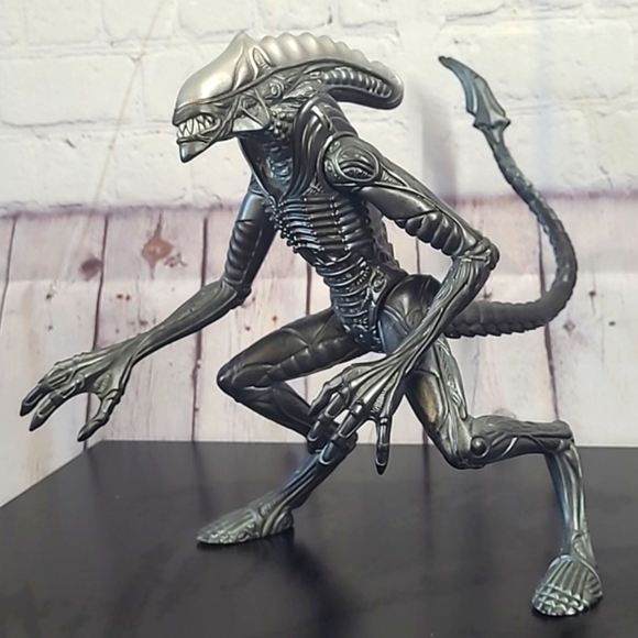 Vintage | Toys | Vintage Rare 9s Alien Vs Predator Collectible Posable ...